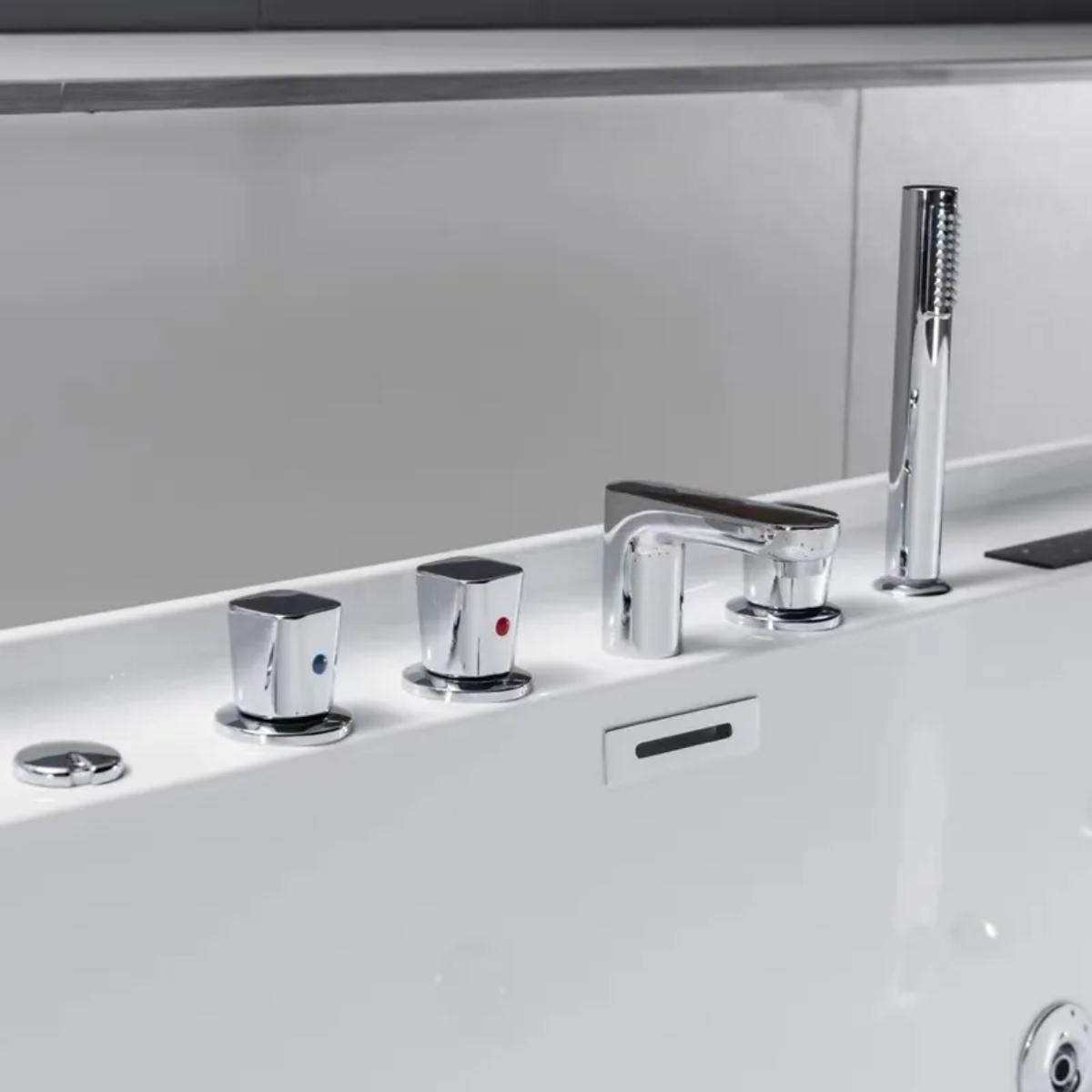 Whirlpool Jacuzzi Single White Bathtub with Air Jet Massage With Fauce ...