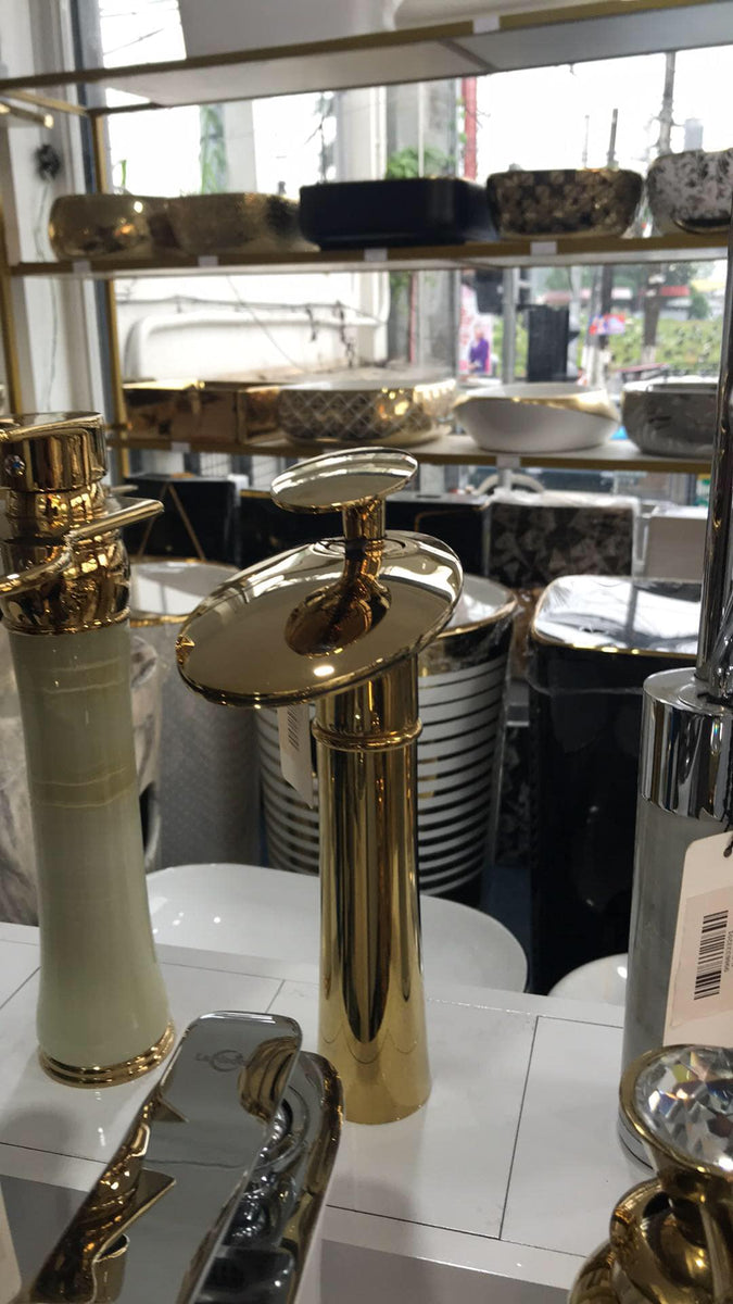 Luxury Modern Style Gold Spaceship Faucet – La Moderno